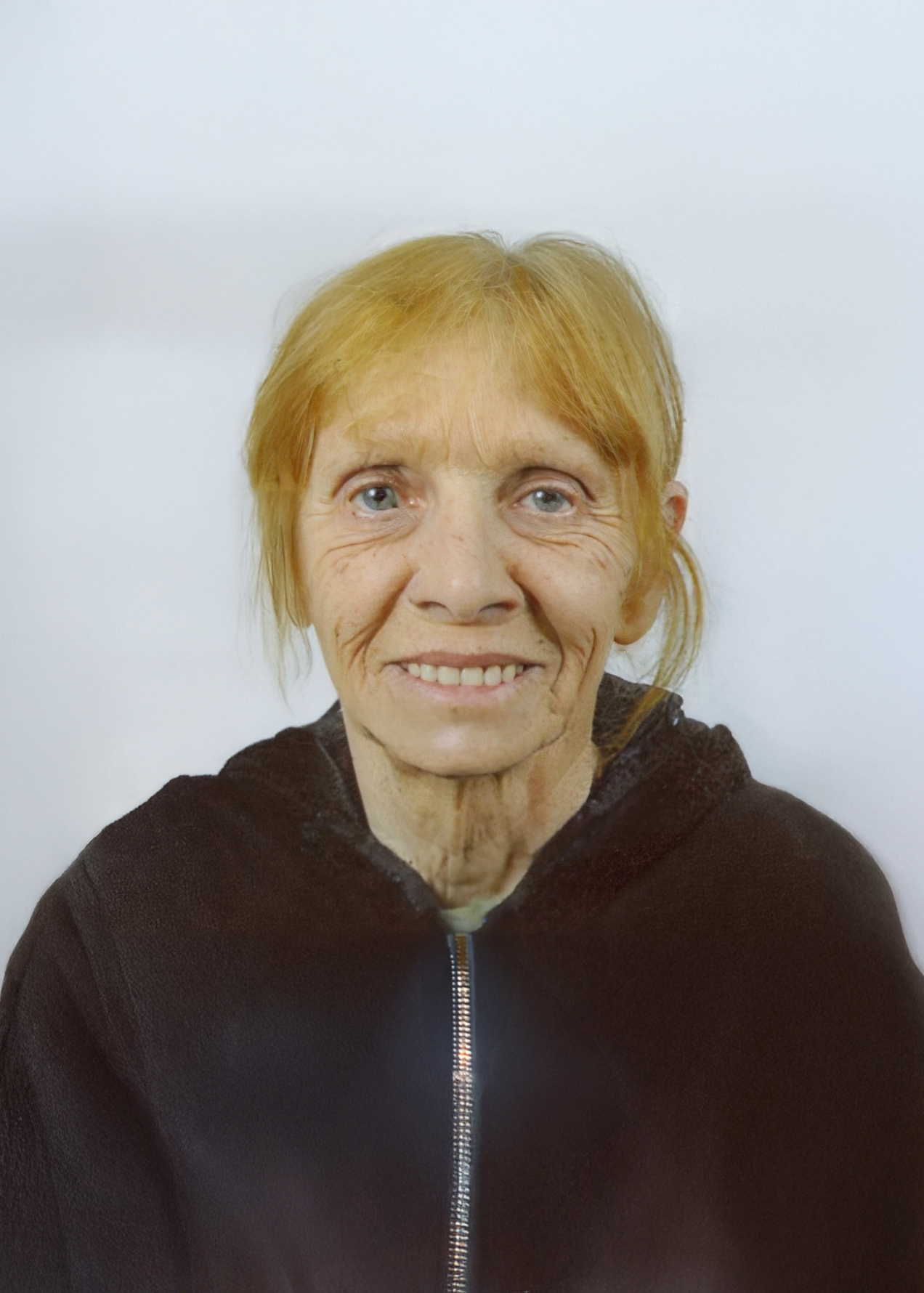 Santa Vallin - Salvador